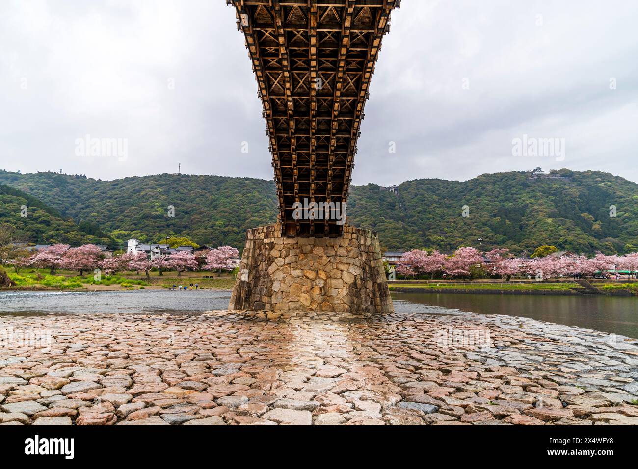 The Kintaikyo Bridge, the famous landmark at Iwakuni, Japan. Five ...
