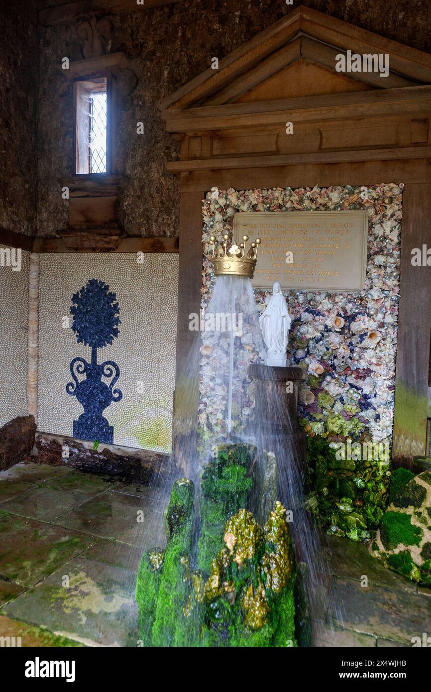 Floating crown hi-res stock photography and images - Alamy