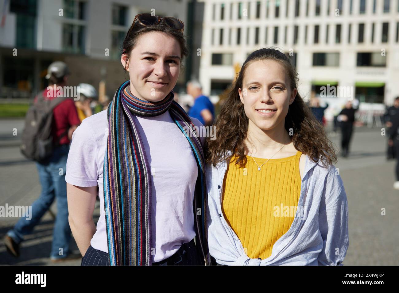 Dresden, Germany. 05th May, 2024. Magdalena Hess (l) and Lisa Groß ...