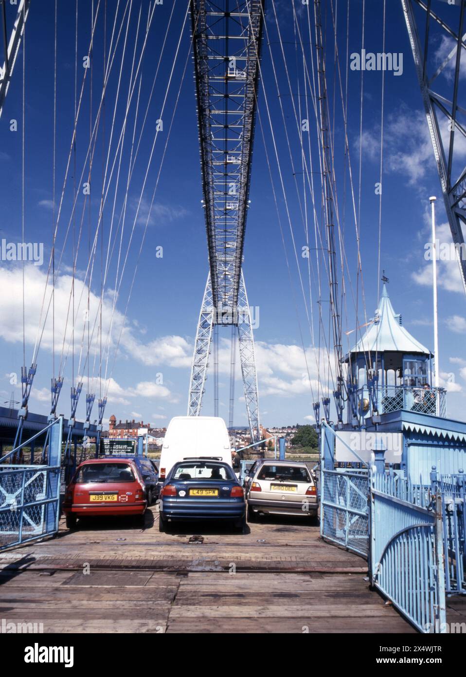 Newport Transporter Bridge, Grade I Listed structure on the river Usk ...