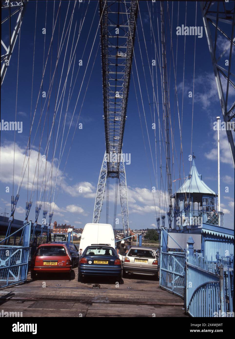 Newport Transporter Bridge, Grade I Listed structure on the river Usk ...