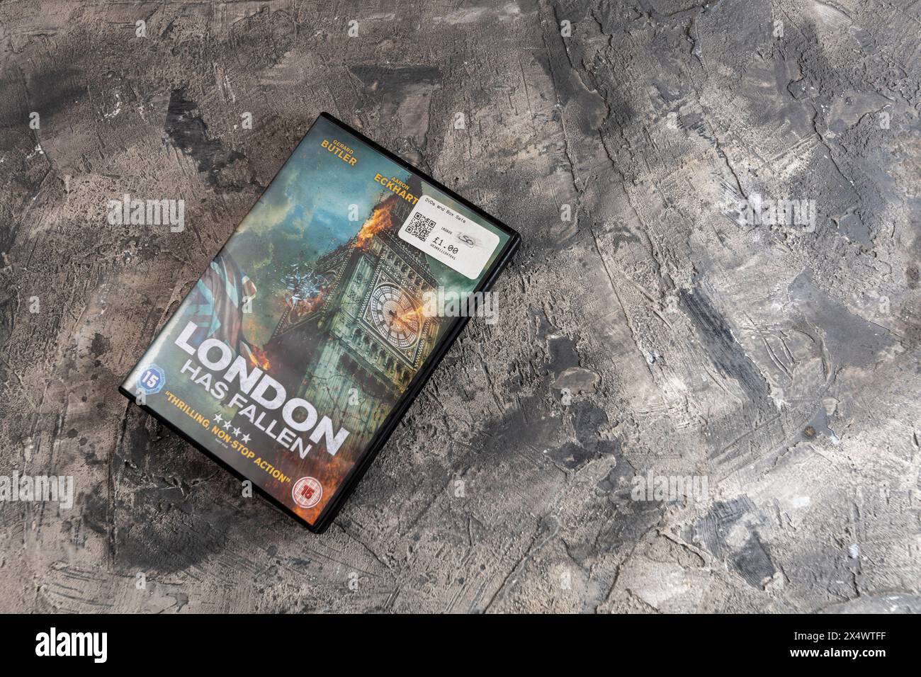 Overblown and violent action 2016 thriller starring Gerard Butler ...