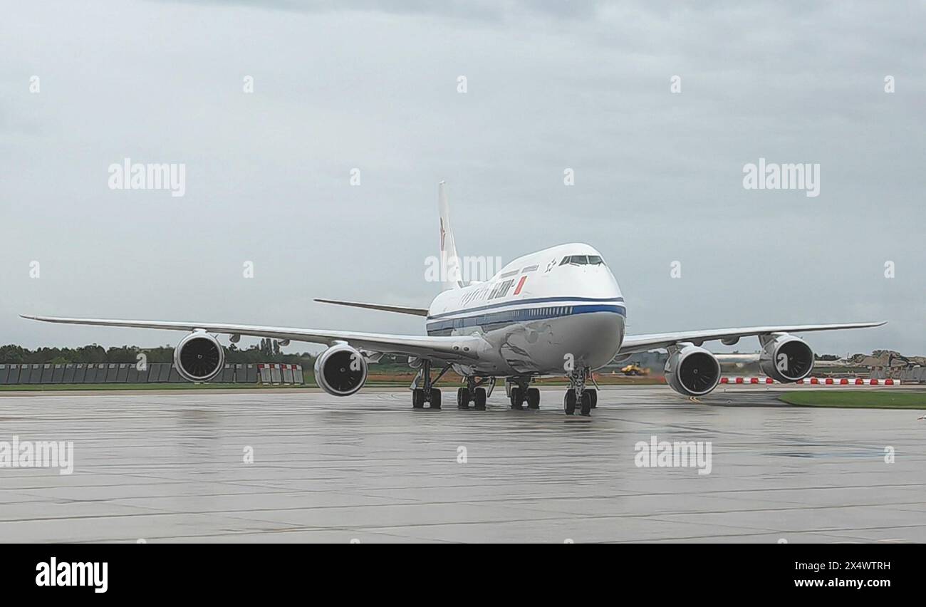 Paris, France. 5th May, 2024. Chinese President Xi Jinping's plane ...