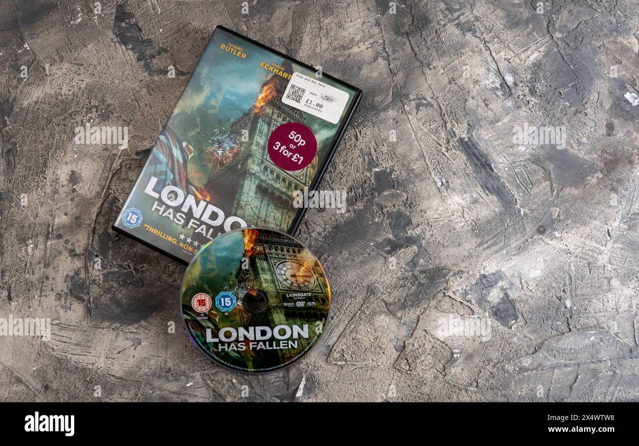 Overblown and violent action 2016 thriller starring Gerard Butler ...