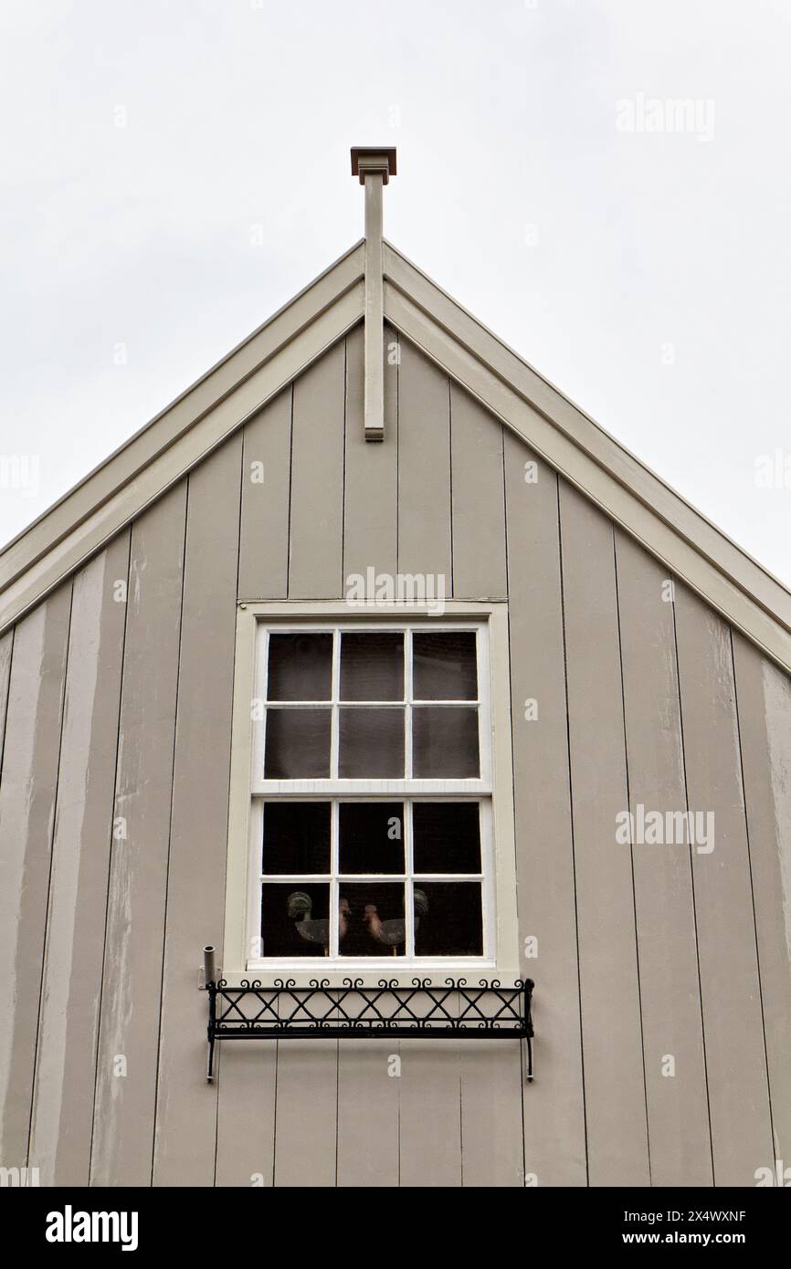 Holland, Edam village (Amsterdam), dutch house facade and typical ...