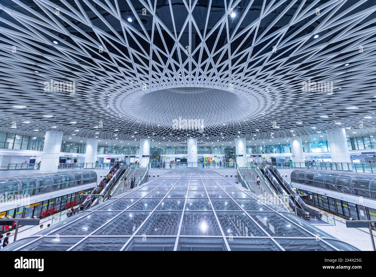 Shenzhen Metro transit architecture in underground station Gangxia ...