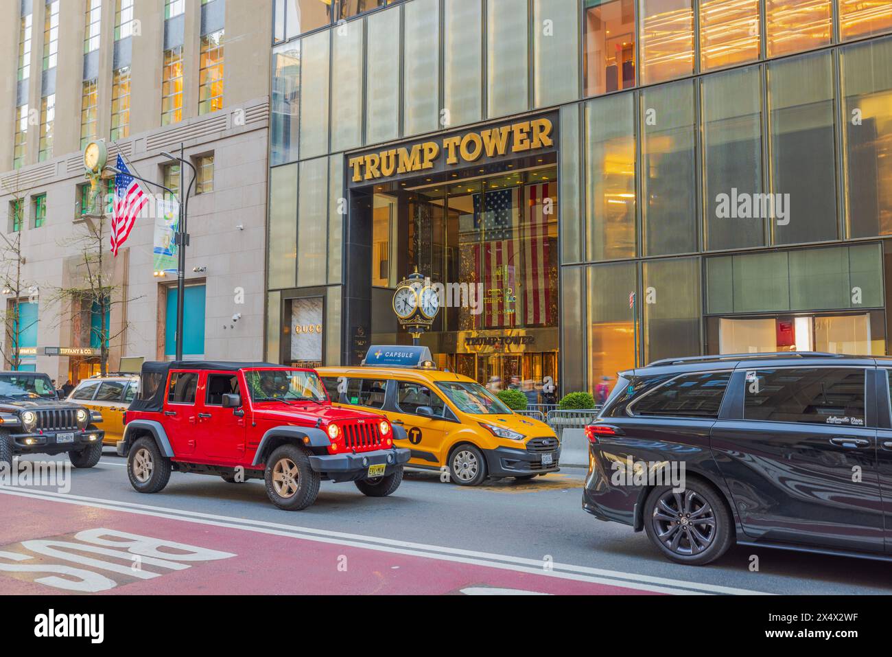 Entrance to trump tower hi-res stock photography and images - Alamy