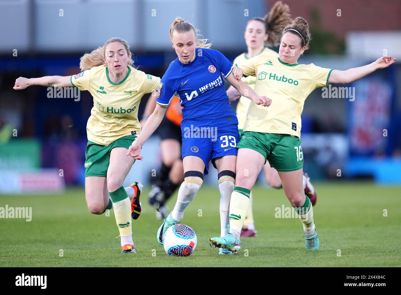 Bristol City's Megan Connolly, Chelsea's Aggie Beever-Jones and Bristol ...