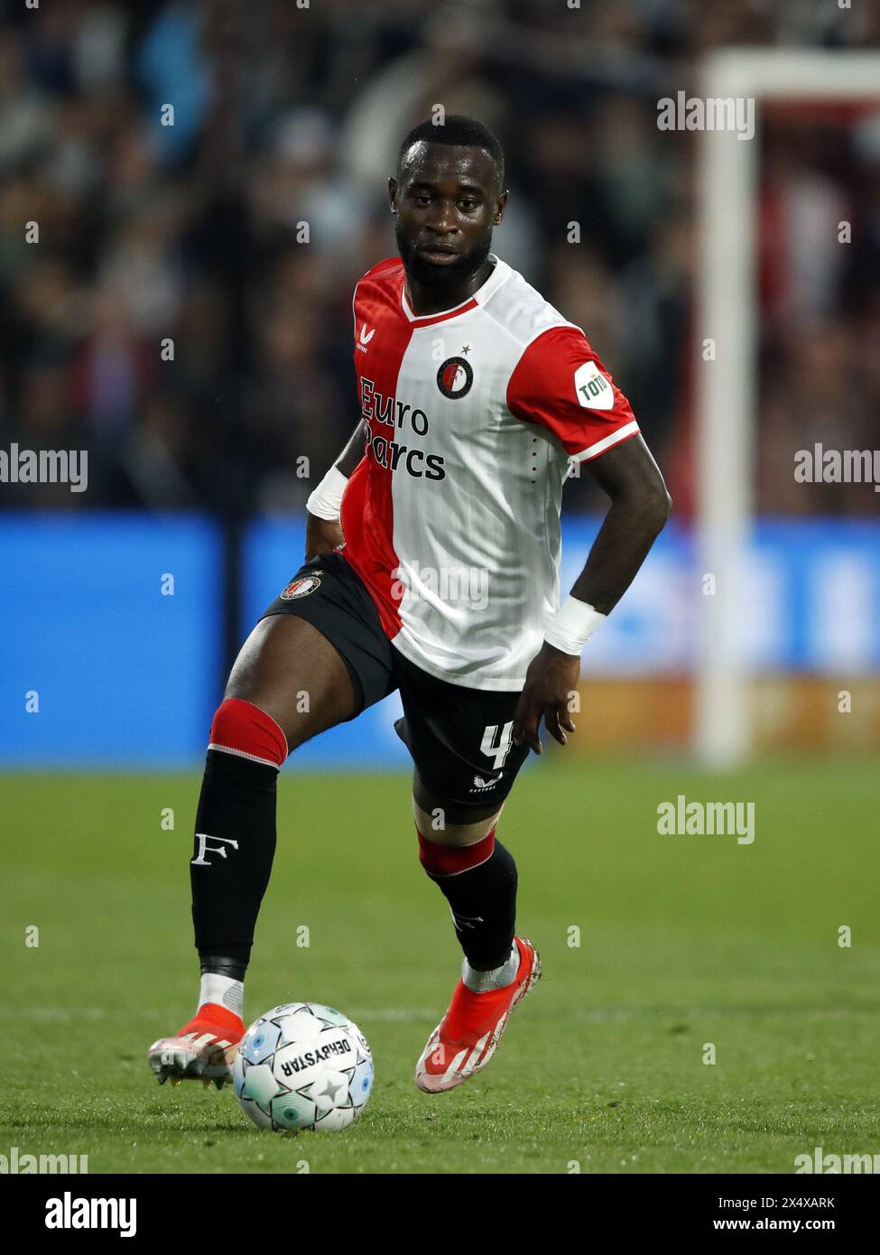 ROTTERDAM - Lutsharel Geertruida of Feyenoord during the Dutch ...