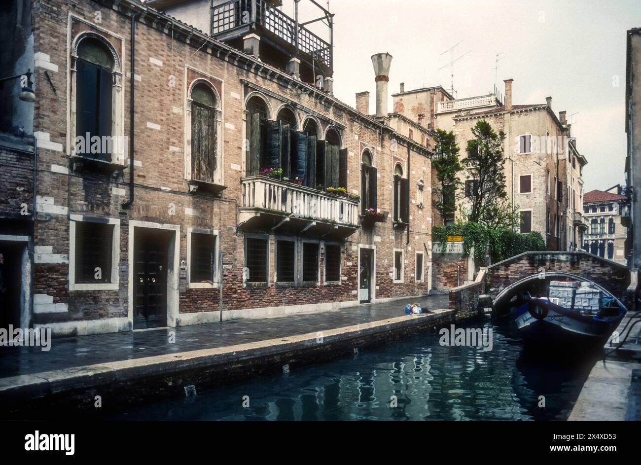 A 1990s archive photograph of Fondamenta de la Frescada and Ponte de la ...