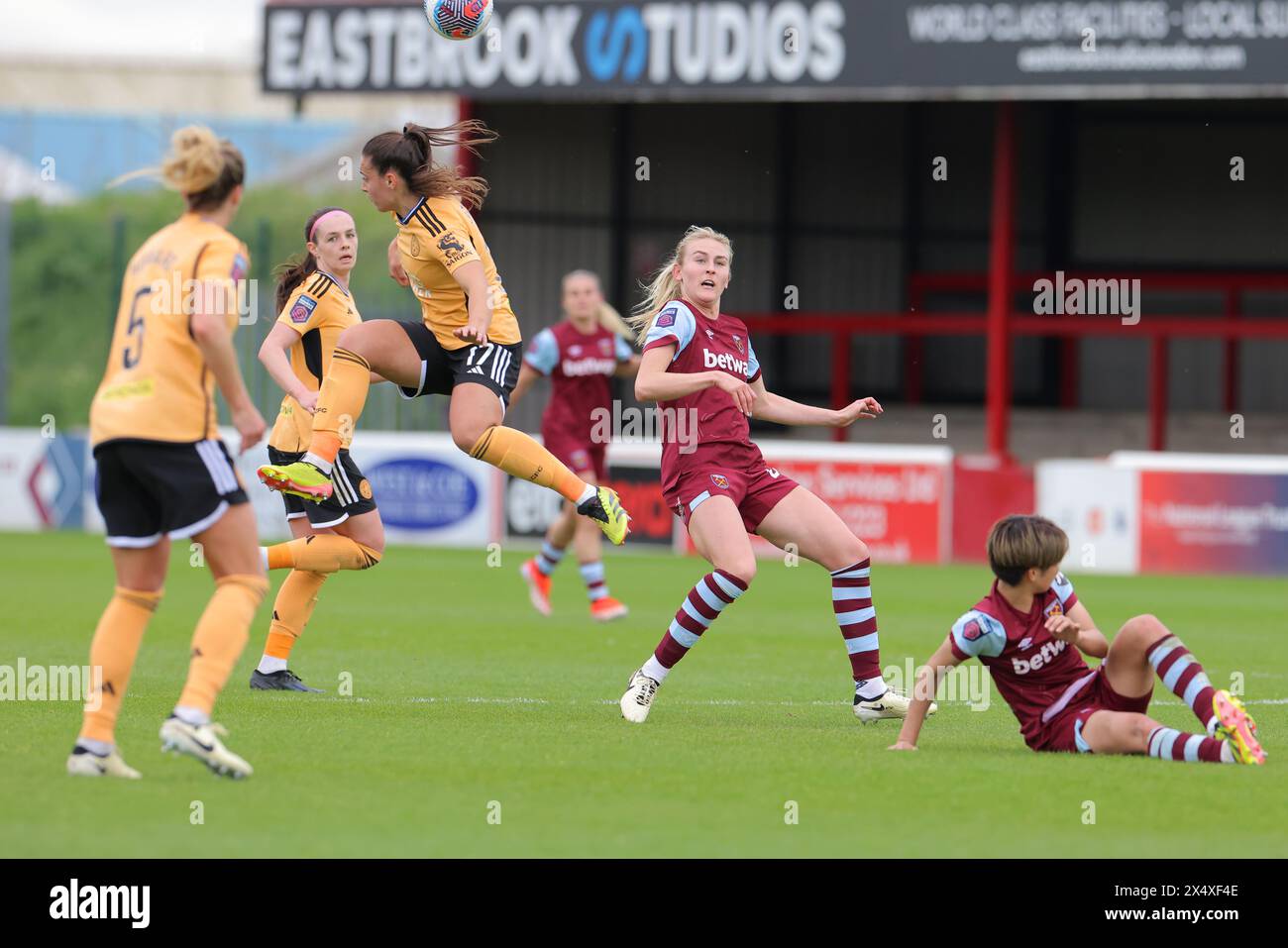 Julie cooke hi-res stock photography and images - Alamy