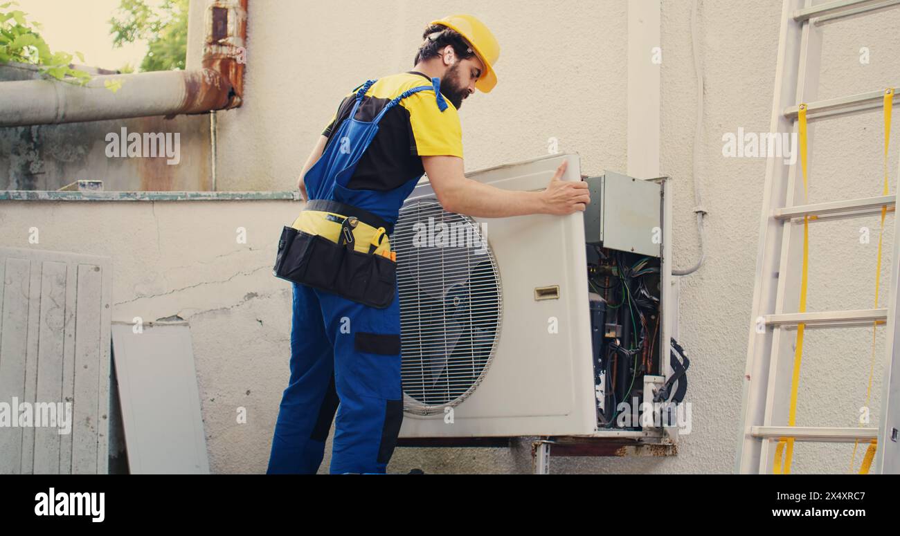 Faulty ventilation installation hi-res stock photography and images - Alamy