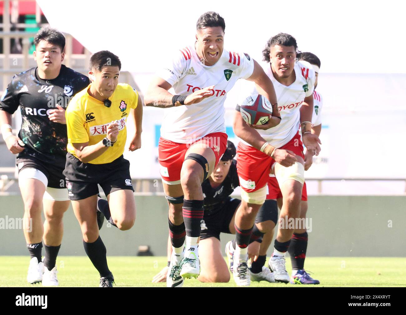 Tokyo, Japan. 5th May, 2024. Toyota Verblitz center Siosaia Fifita ...