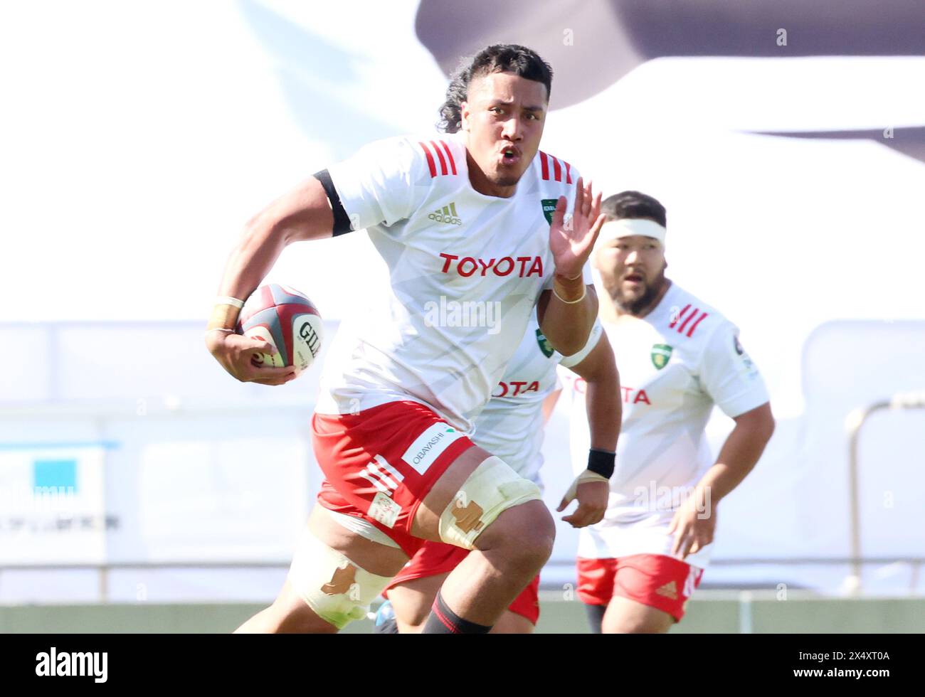 Tokyo, Japan. 5th May, 2024. Toyota Verblitz lock Isaiah Mapusua ...