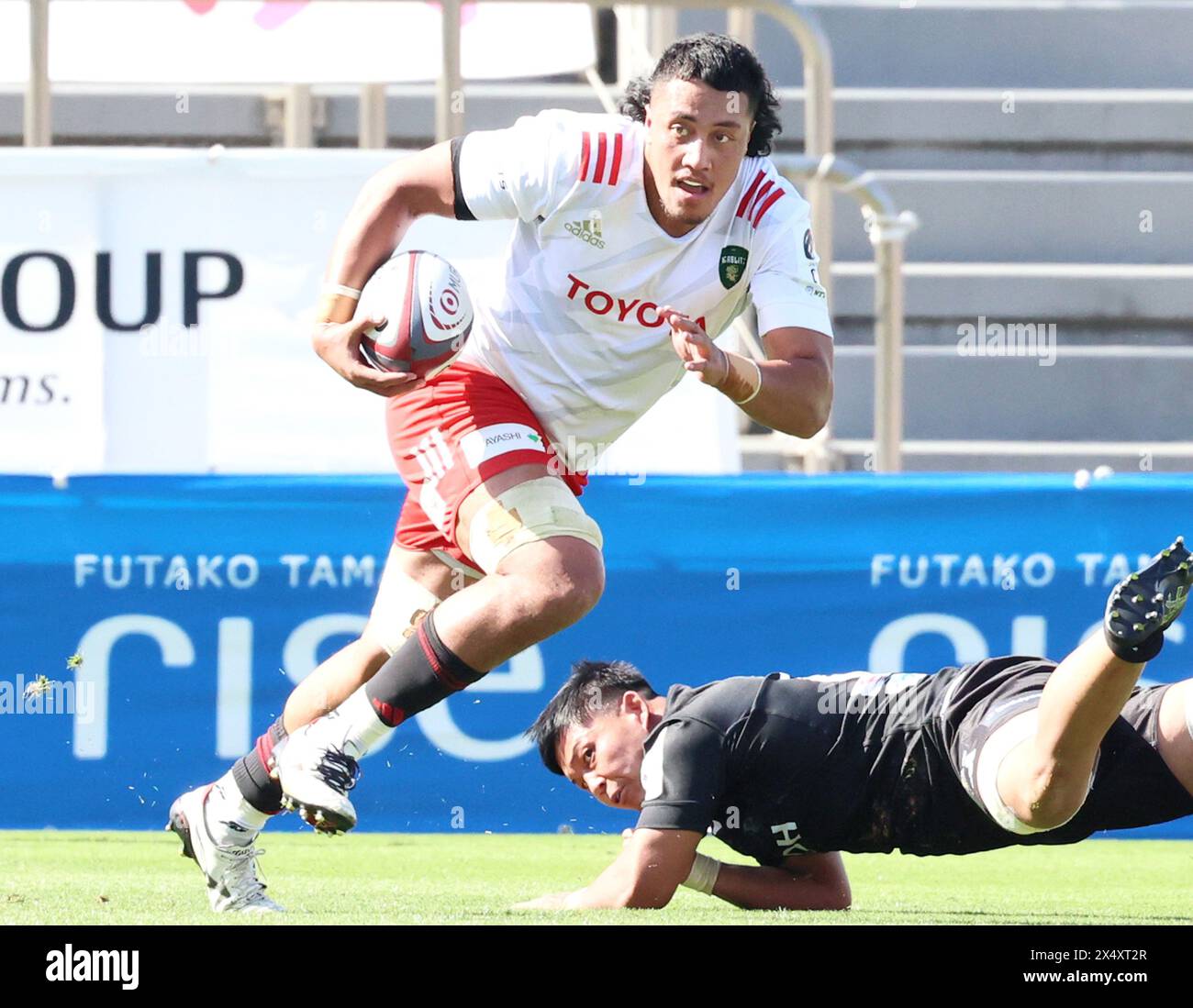 Tokyo, Japan. 5th May, 2024. Toyota Verblitz lock Isaiah Mapusua ...