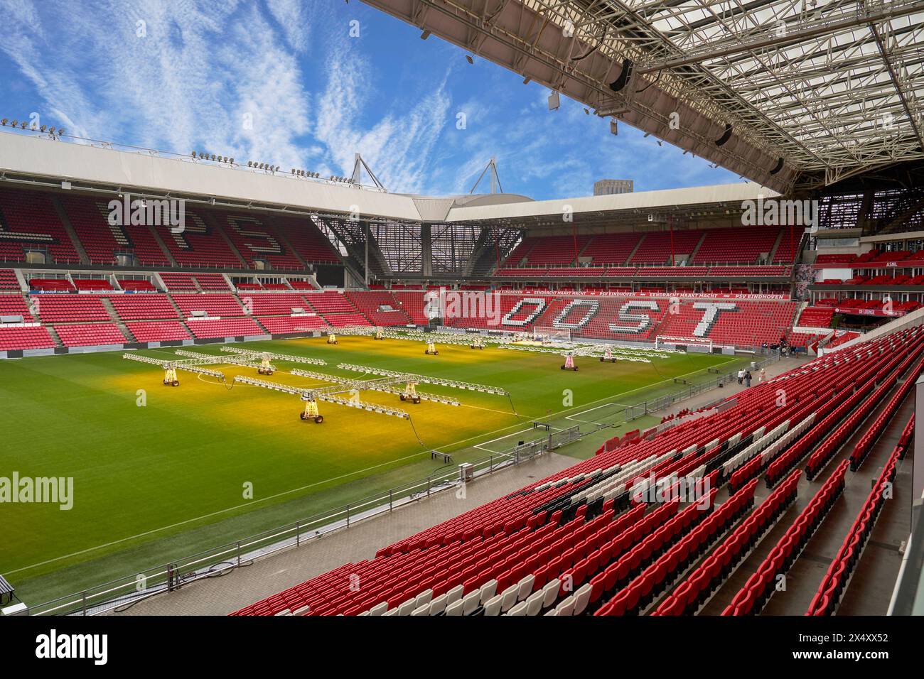 Philips stadion psv pitch view hi-res stock photography and images - Alamy
