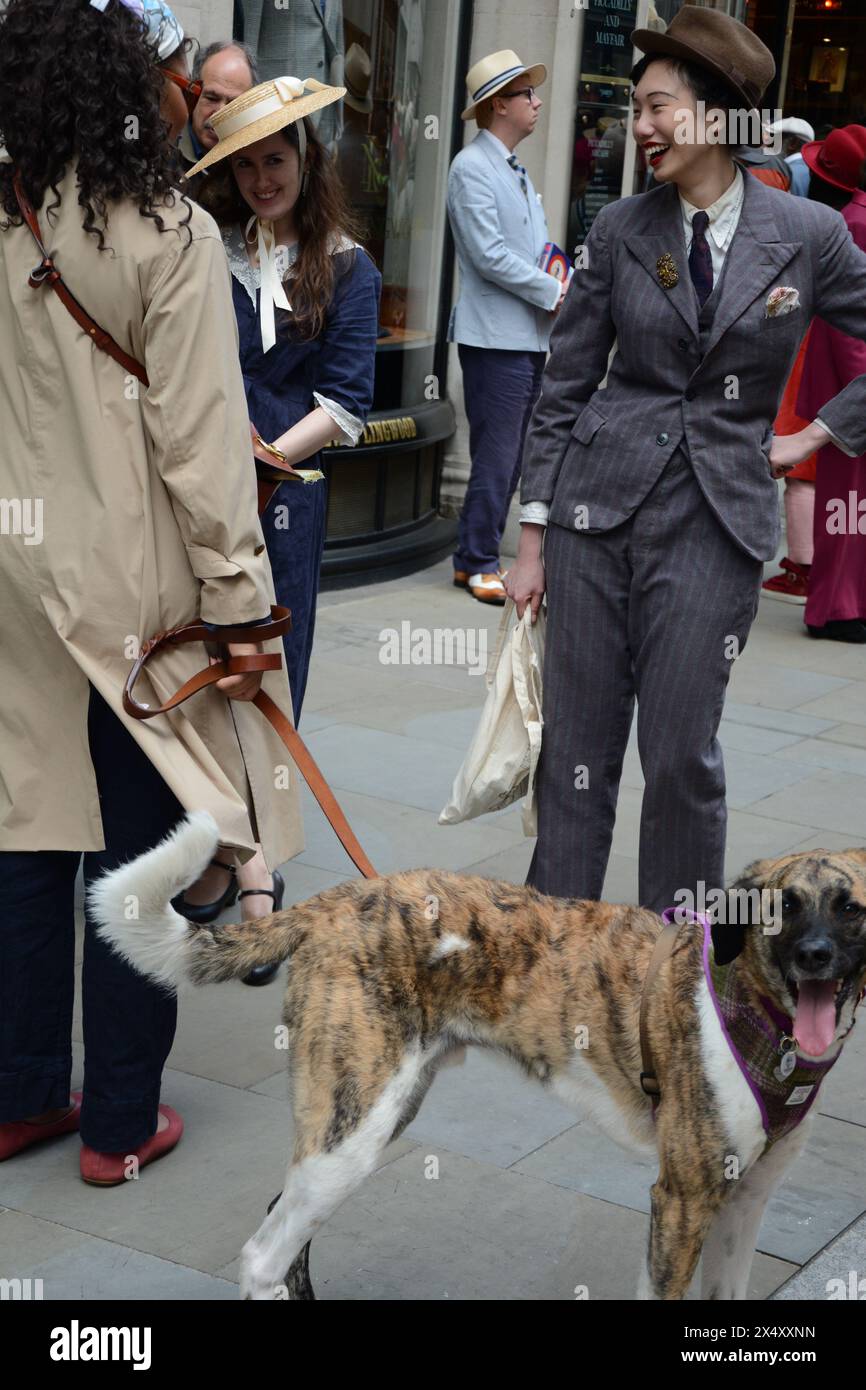 The Fourth Grand Flaneur Walk – Sunday 5th May, 2024, commenced at ...