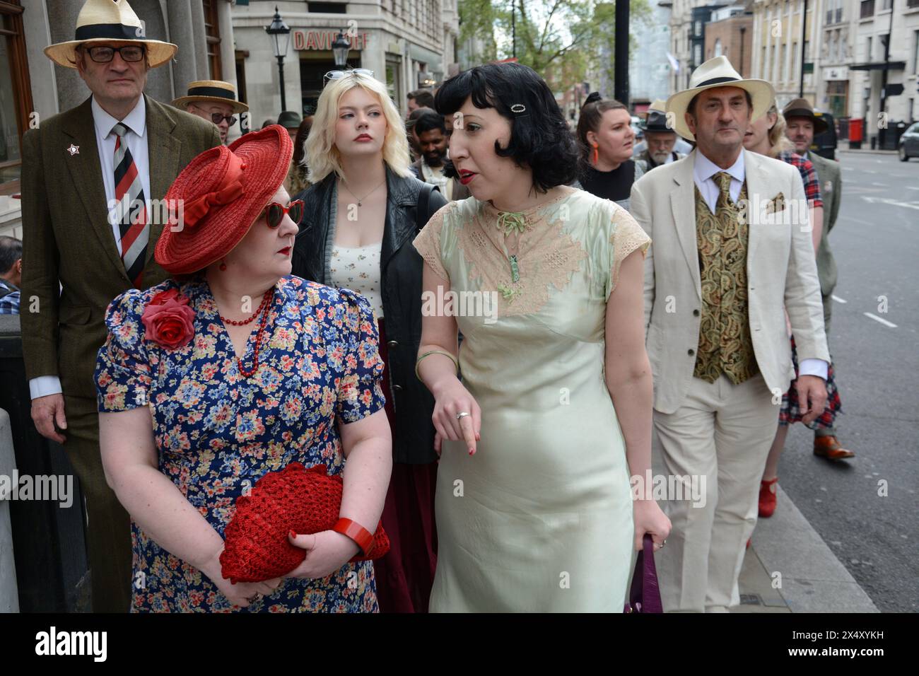 The Fourth Grand Flaneur Walk – Sunday 5th May, 2024, commenced at ...
