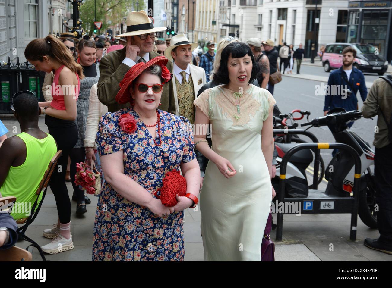 The Fourth Grand Flaneur Walk – Sunday 5th May, 2024, commenced at ...