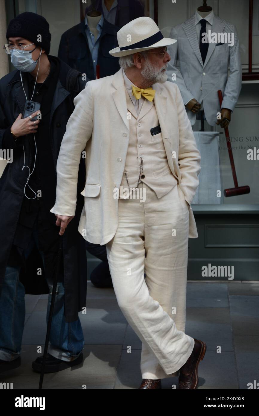 The Fourth Grand Flaneur Walk – Sunday 5th May, 2024, commenced at ...