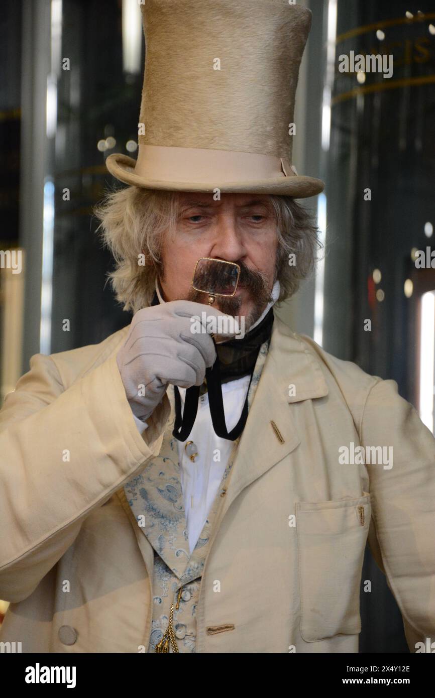 The Fourth Grand Flaneur Walk – Sunday 5th May, 2024, commenced at ...