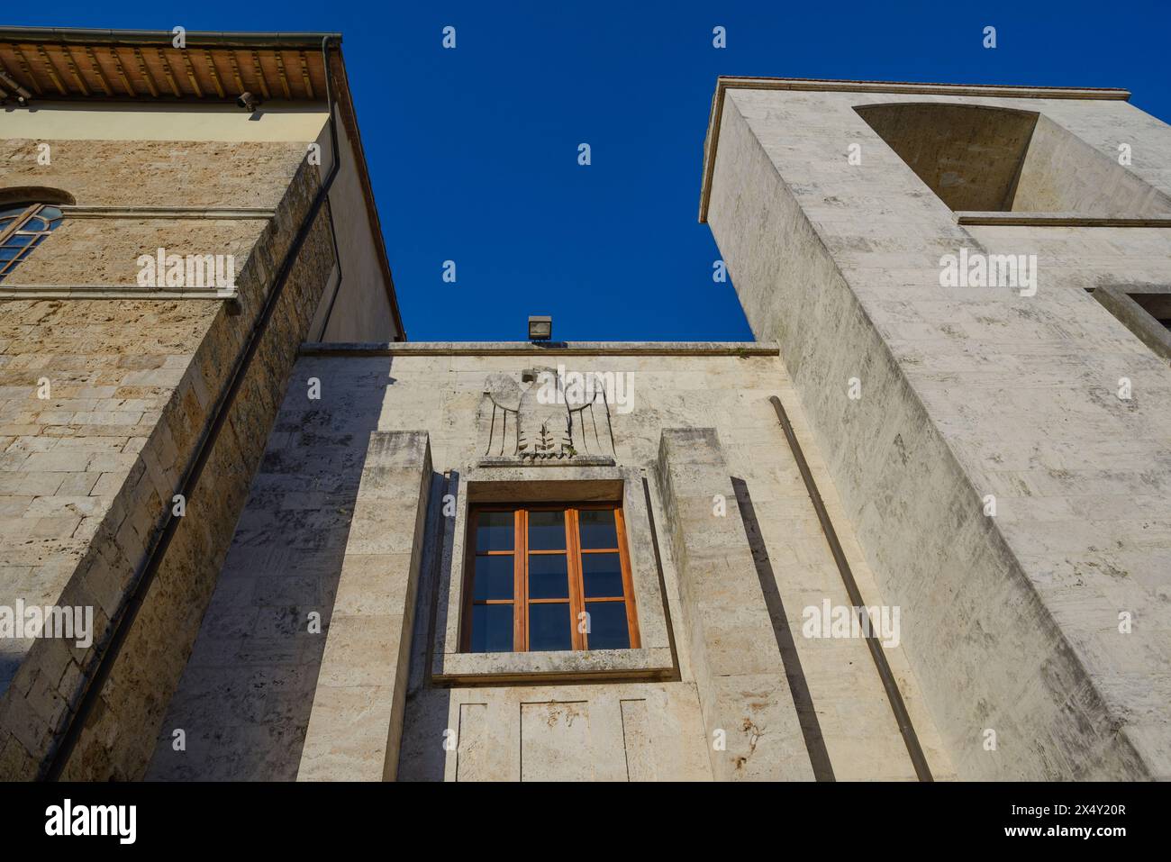 Fascism building hi-res stock photography and images - Alamy