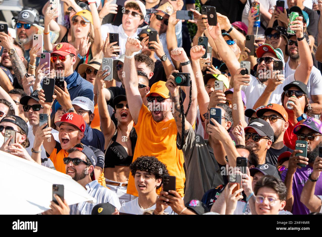 Miami f1 grand prix fans hi-res stock photography and images - Alamy