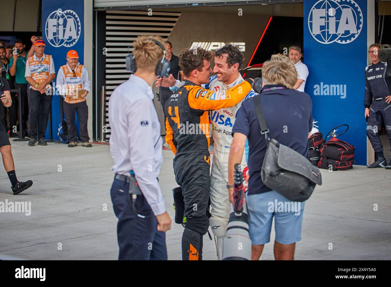 Miami Gardens, FL, USA. 5th May 2024. Race Finish. 1st place: 4 Lando ...