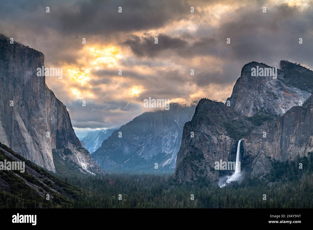 EL CAPITAN, HALF DOME, SENTINEL ROCK, BRIDALVEIL FALL & CATHEDRAL ROCKS ...