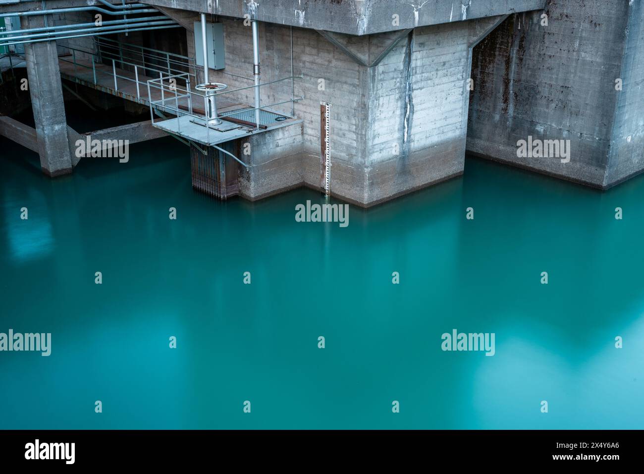 Brilliant Blue Waters Of Diablo Lake Below The Walls Of The Dam in ...
