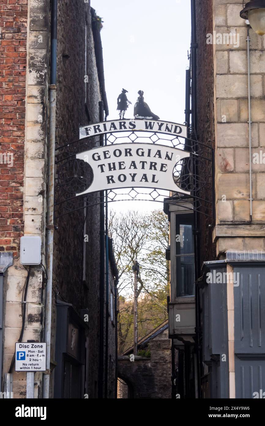 Overhead historic theatre signage hi-res stock photography and images ...