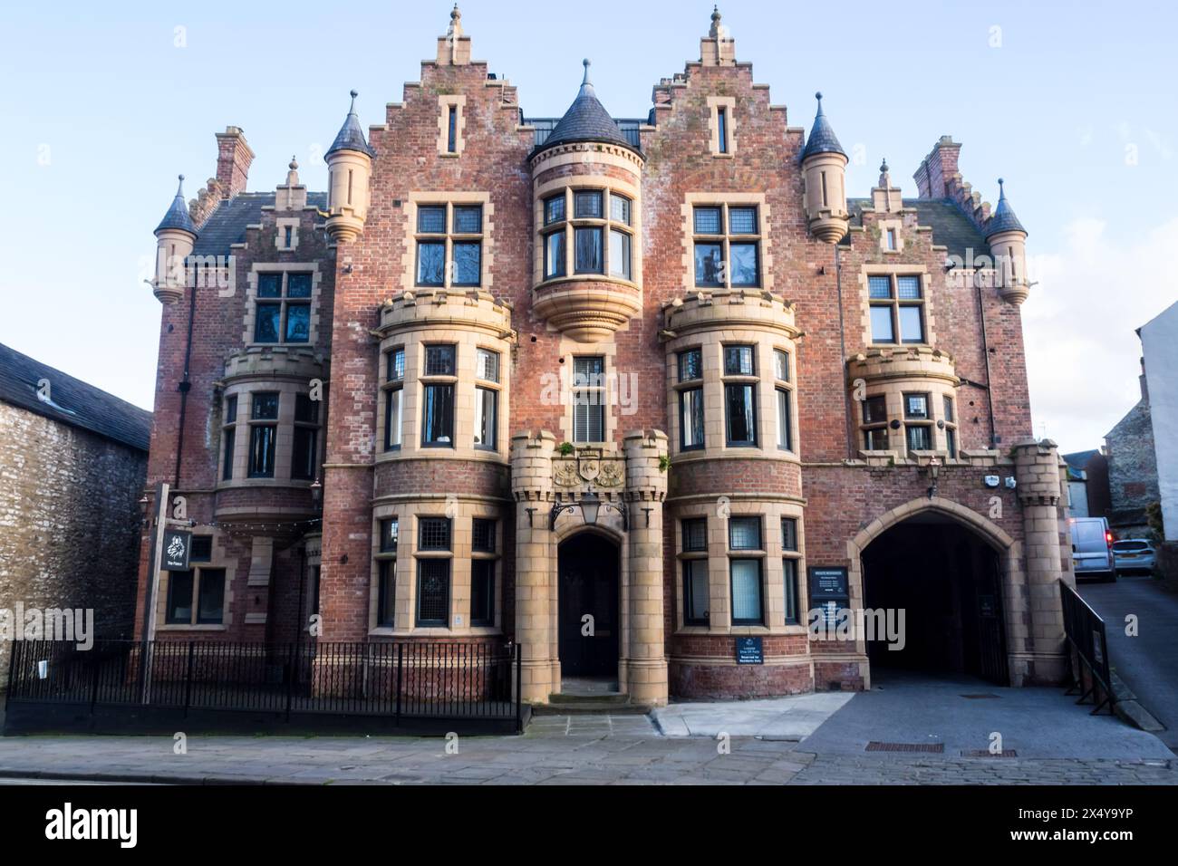 George gordon hoskins architecture hi-res stock photography and images ...