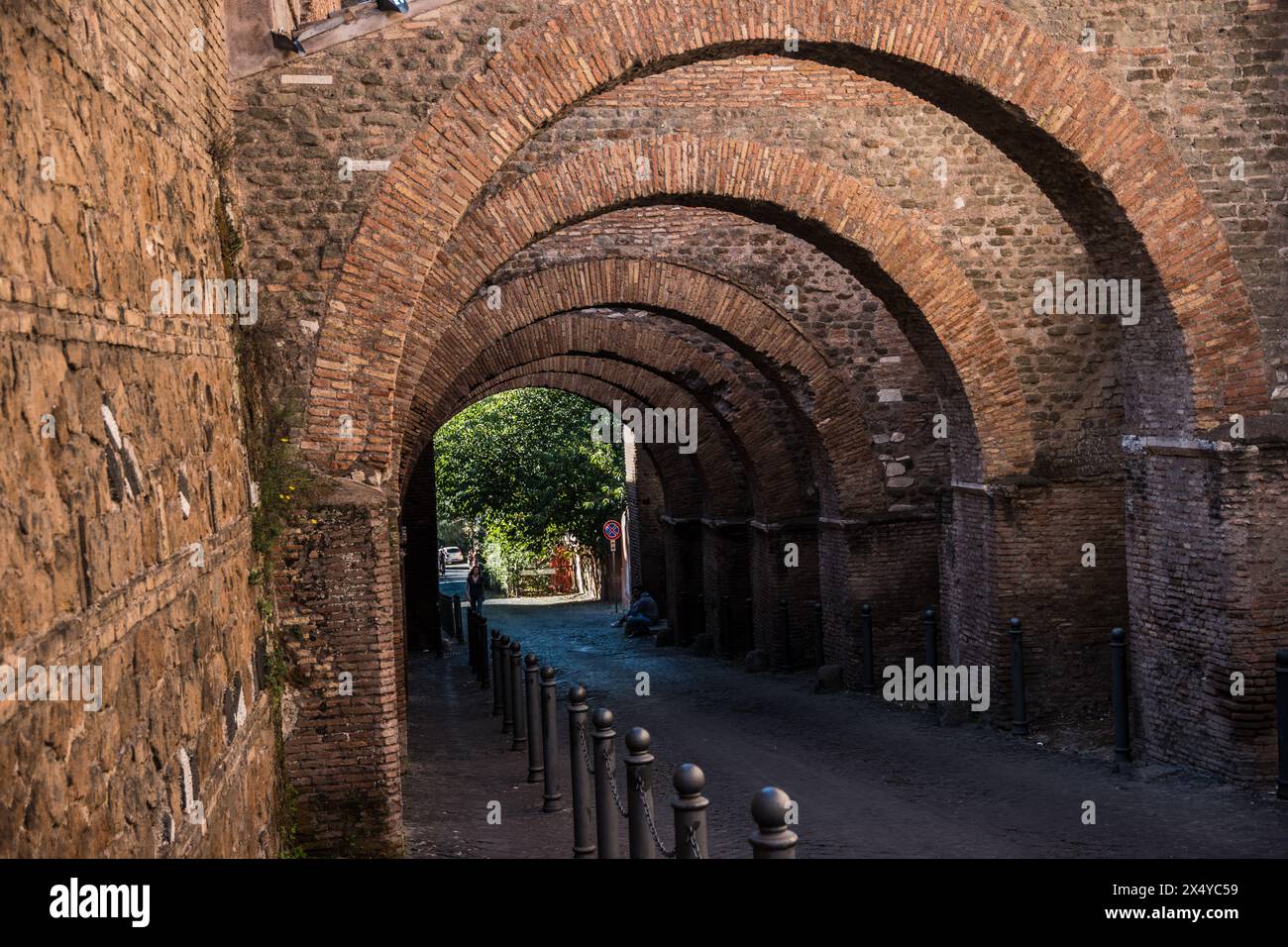 Builtstructure hi-res stock photography and images - Alamy
