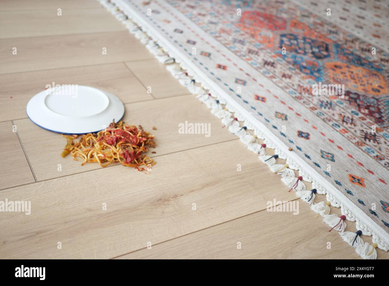 Spaghetti sauce spill hi-res stock photography and images - Alamy