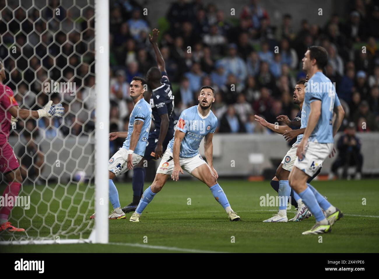 Matthew leckie soccer match hi-res stock photography and images - Alamy