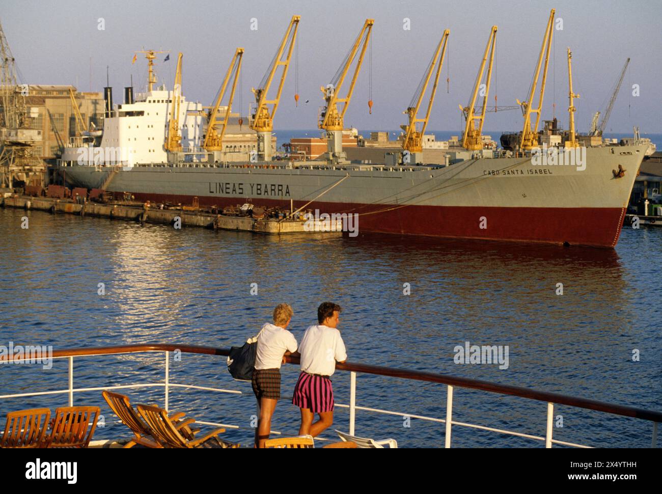 n barcelona harbour commercial importation shipping boats Stock Photo ...
