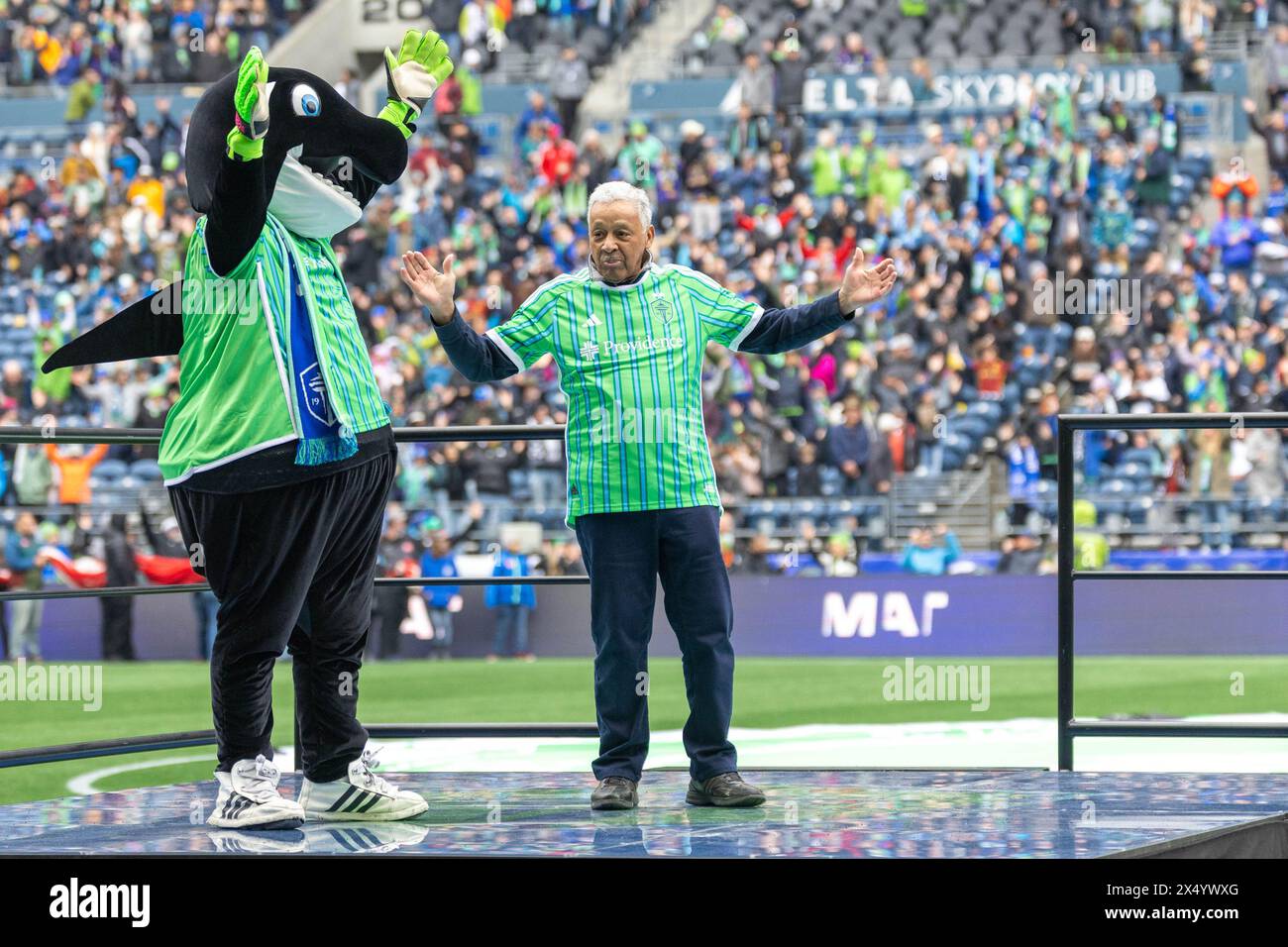 Seattle, Washington, USA. 5th May, 2024. Former inaugural Sounders FC ...
