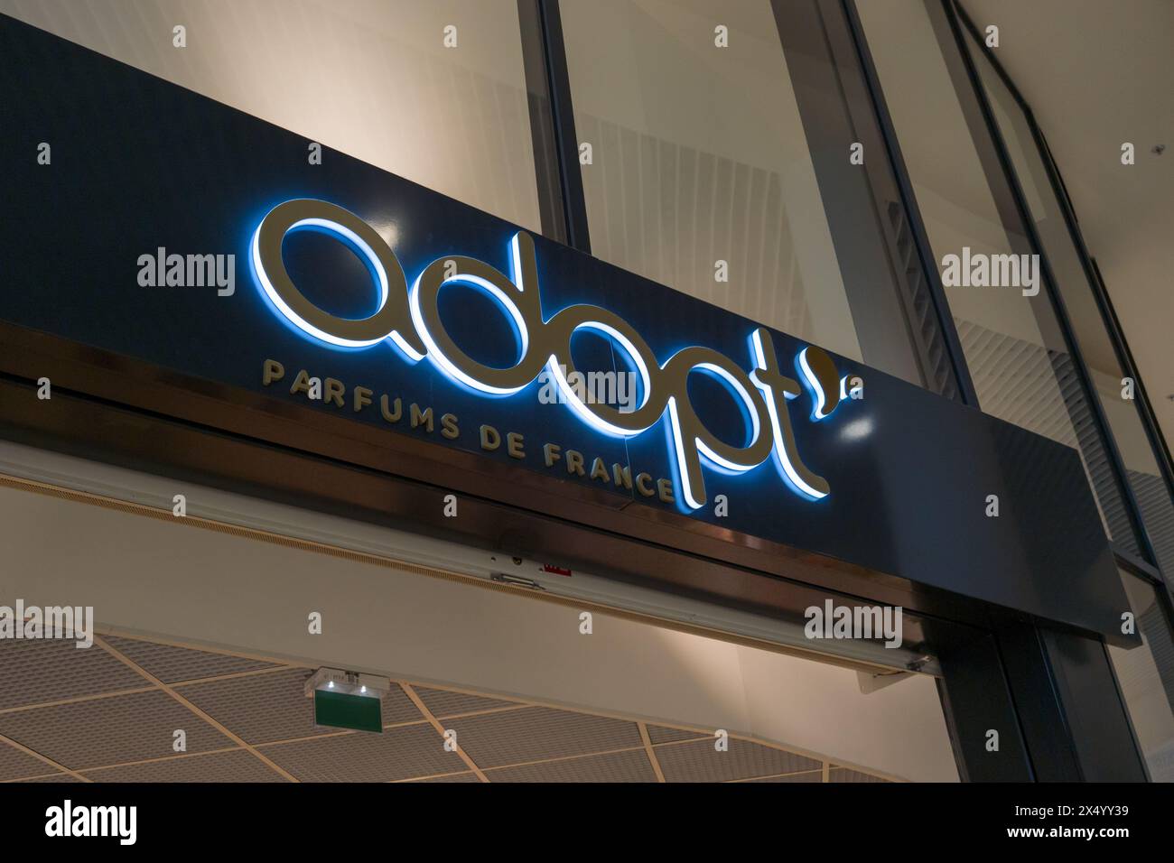 Bordeaux , France - 05 02 2024 : adopt parfums francais sign text chain ...