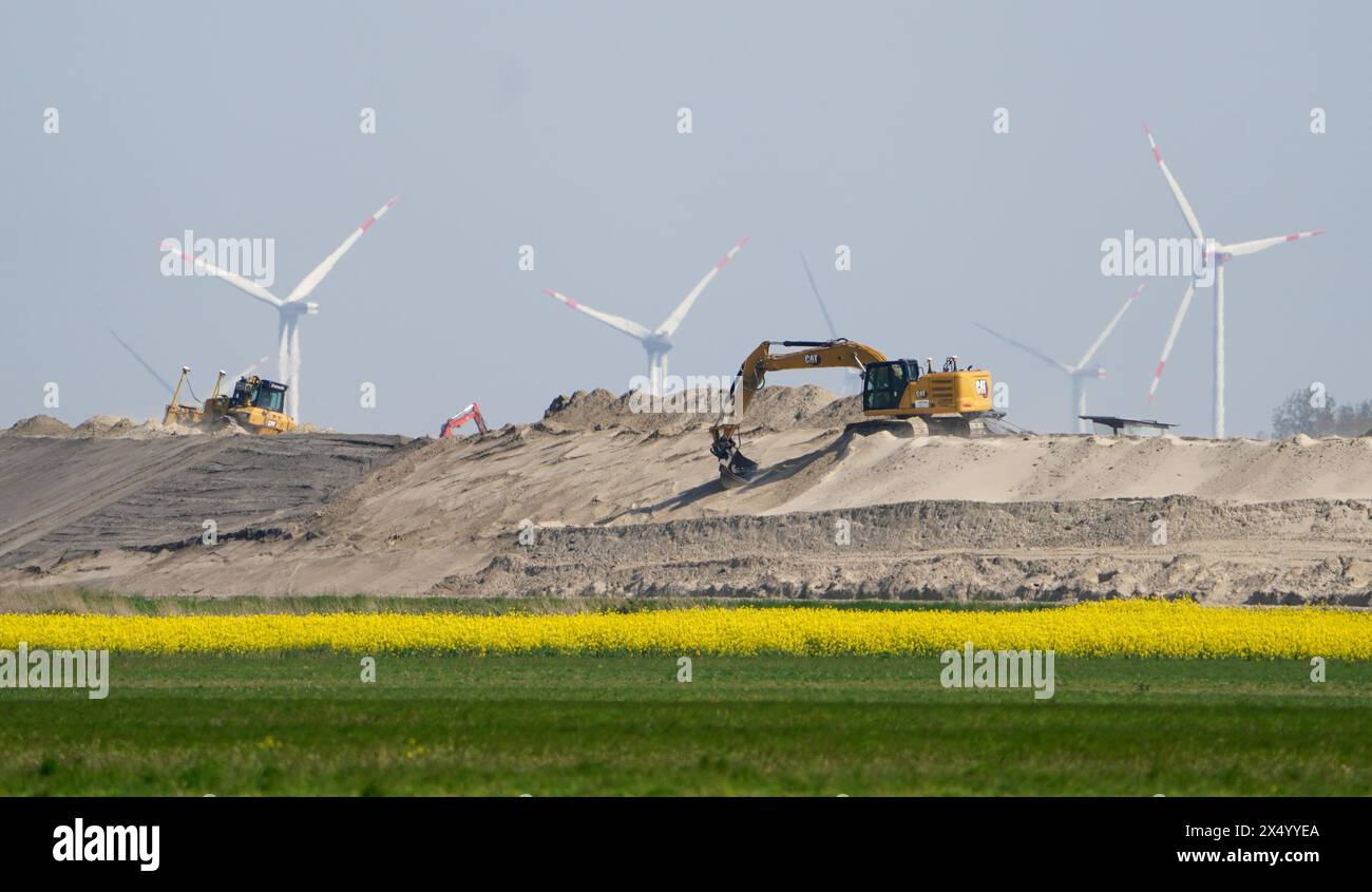Construction dyke reinforcement hi-res stock photography and images - Alamy