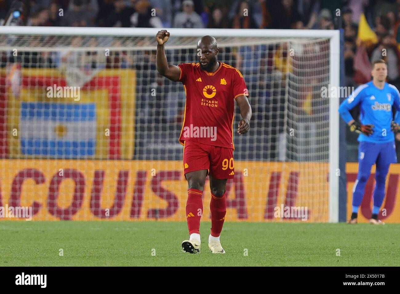 Romelu Lukaku of Roma celebrates after scoring 1-0 goal during the ...