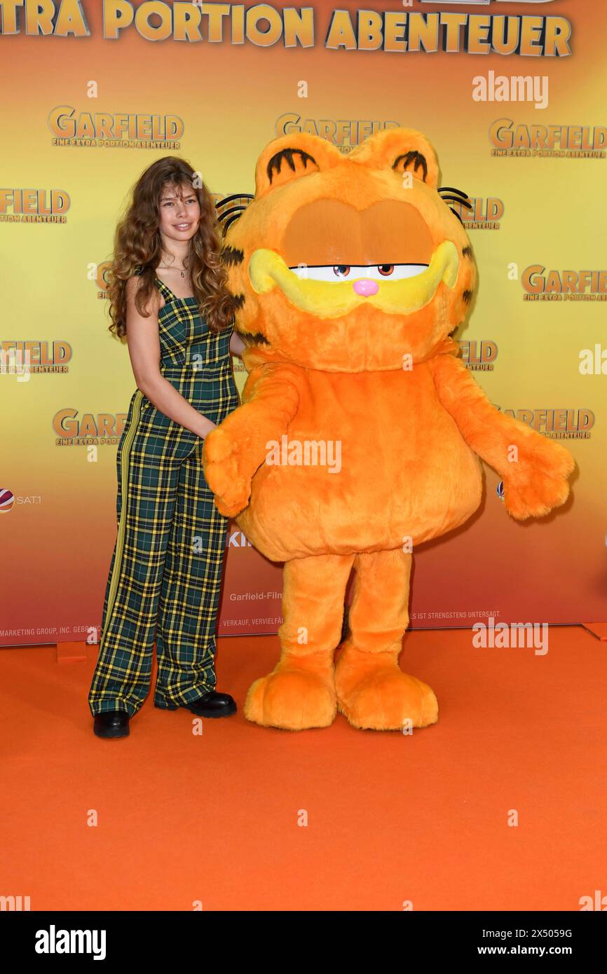 Josephine Thiesen bei der Premiere GARFIELD EINE EXTRA PORTION ...