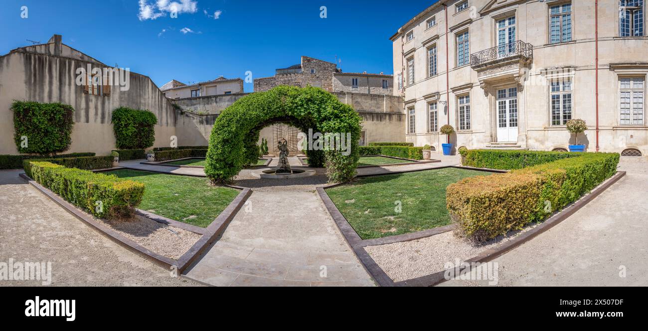 Nîmes - 04 17 2024: View the garden of the Old Nimes Museum Stock Photo ...