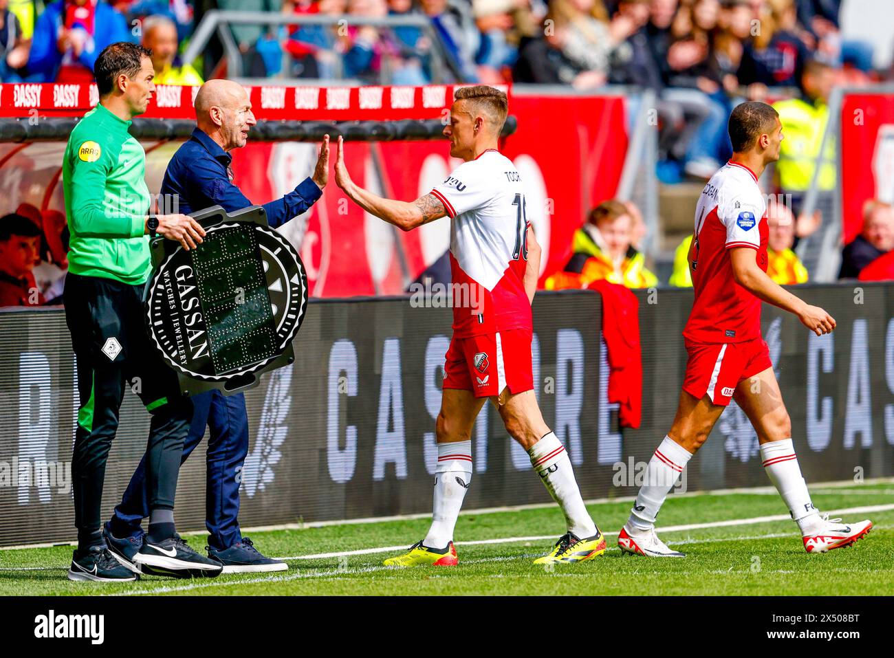 UTRECHT, 05-05-2024, Stadium Galgenwaard, football, Dutch eredivisie, season 2023/2024, during ...
