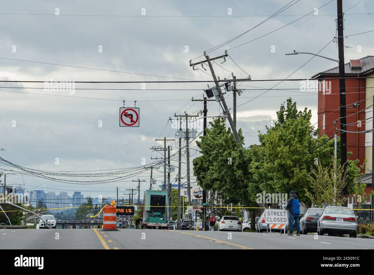 Shoreline, United States. 05th May, 2024. A view of a leaning power ...