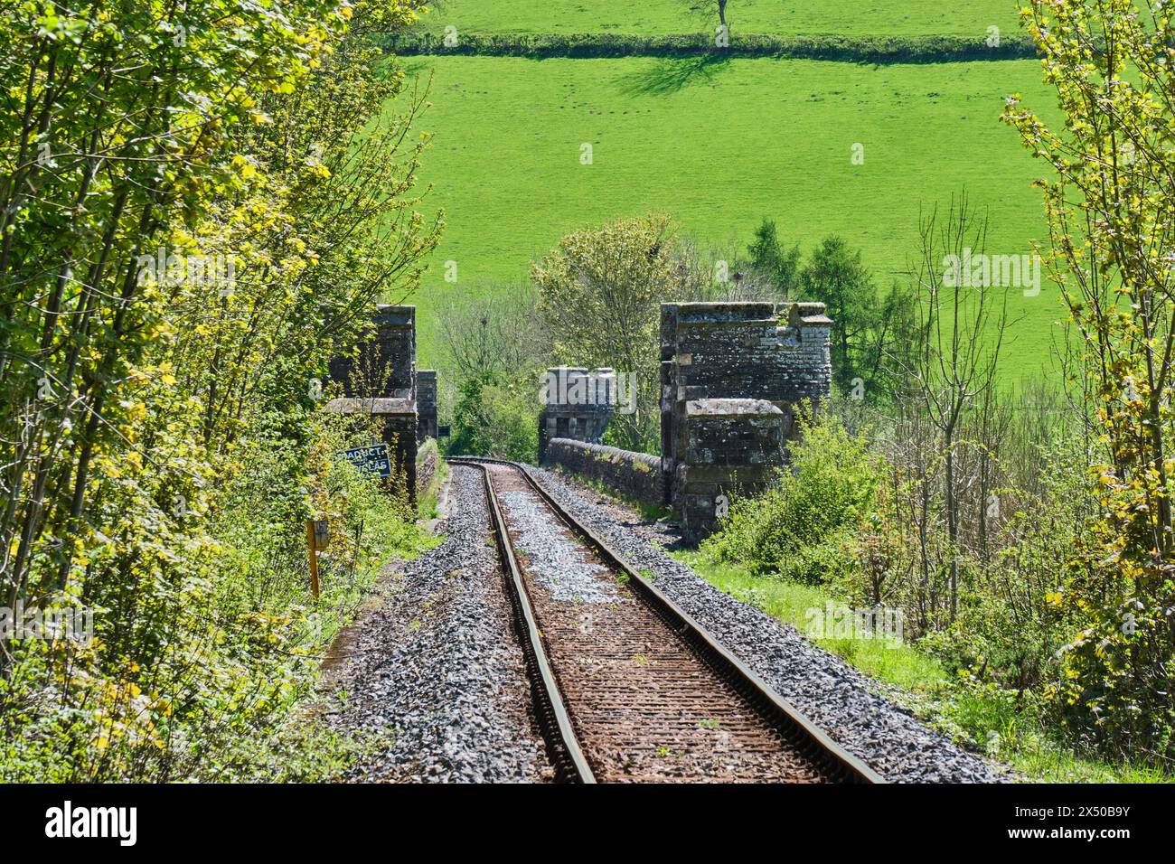 The Heart of Wales line crossing Knucklas Viaduct, Knucklas, Powys ...