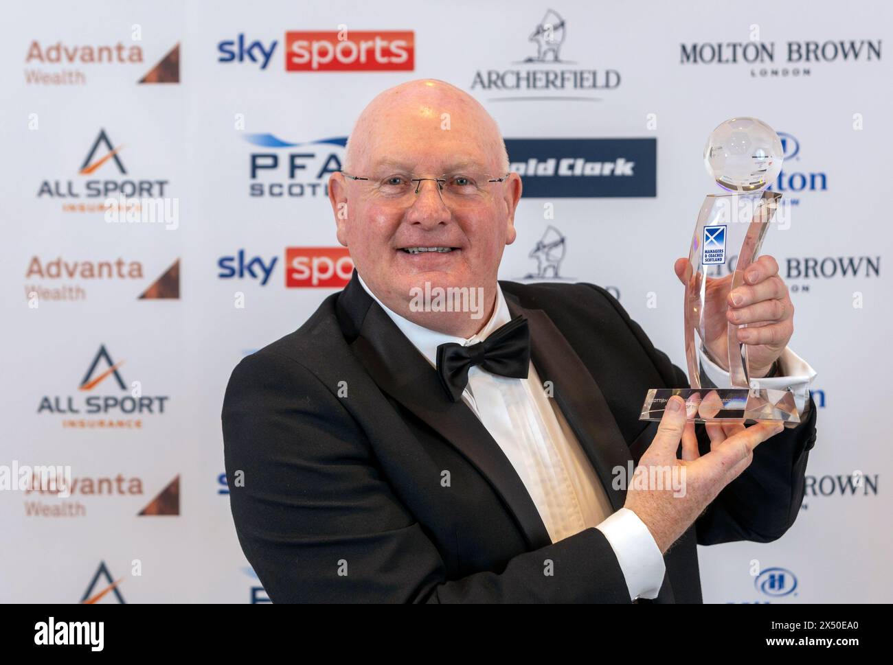 Falkirk manager John McGlynn with the award for manager of the year ...