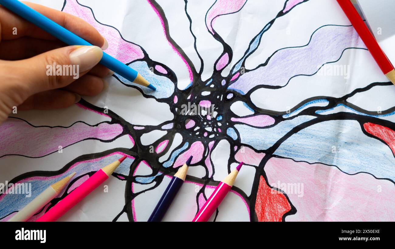 Neurographic art therapy draws intricate patterns, enhancing ...