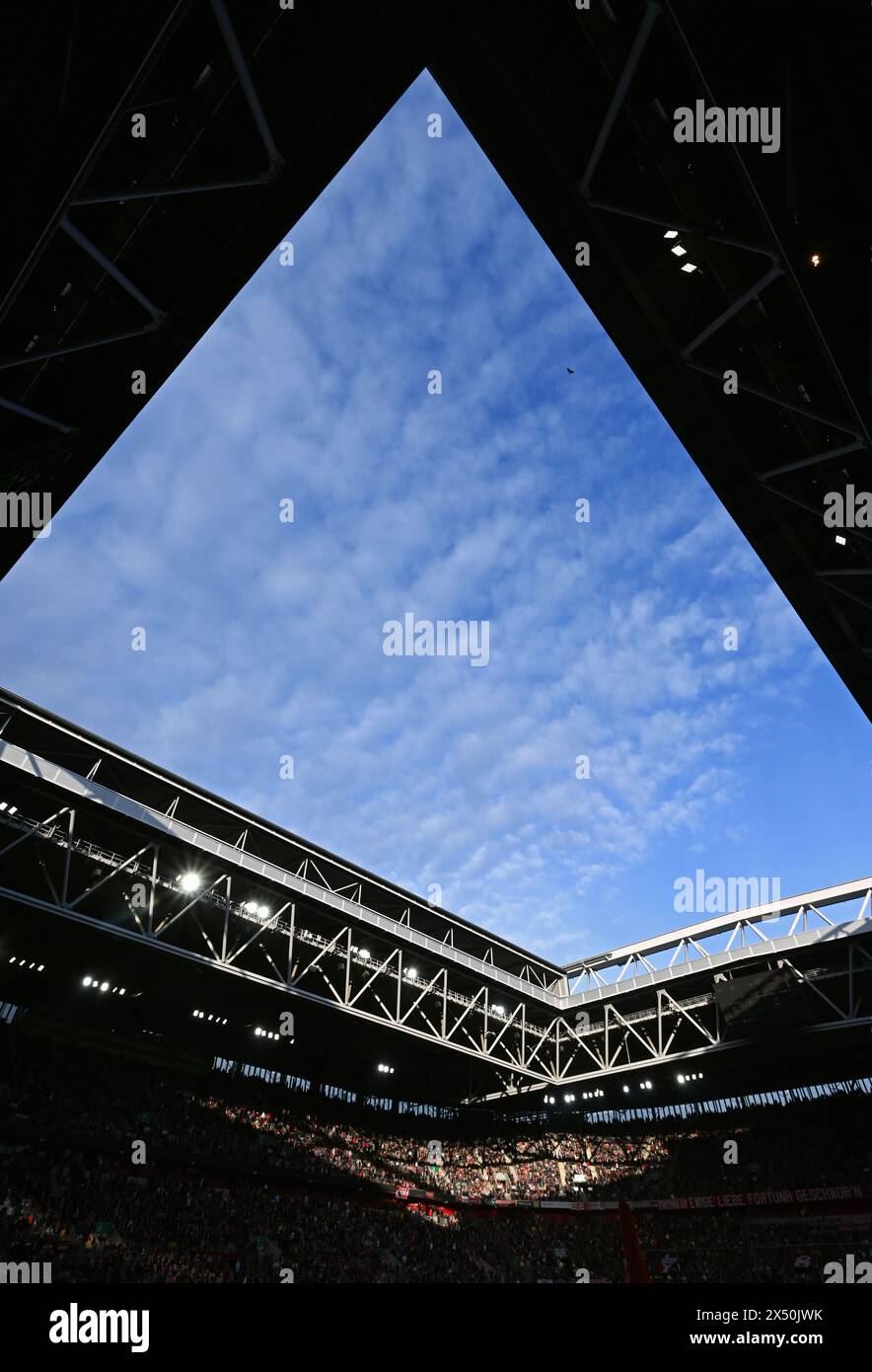 2. Bundesliga, Merkur-Spiel-Arena Duesseldorf: Fortuna Duesseldorf vs 1 ...