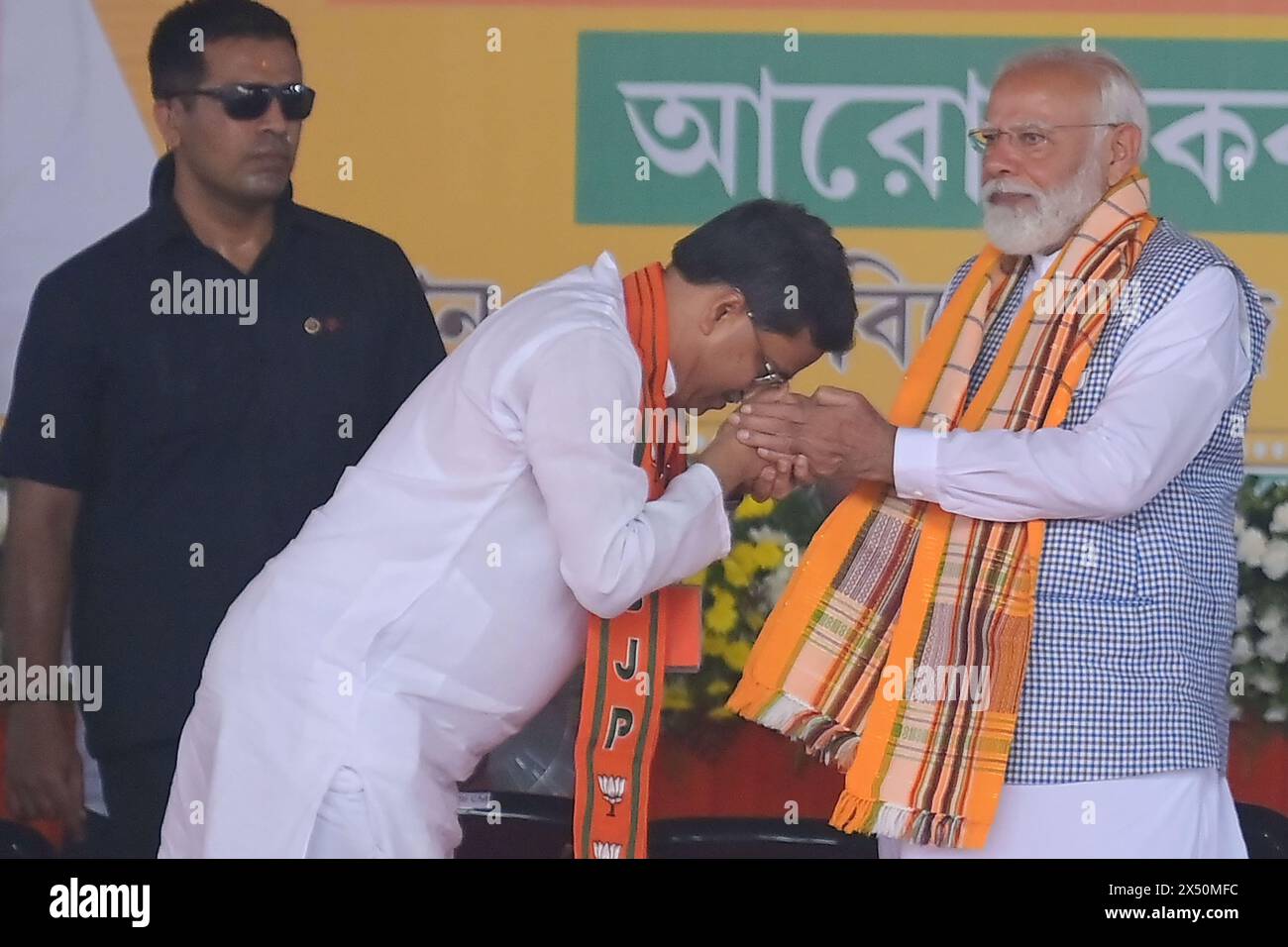 Prime Minister Narendra Modi is felicitated by Tripura Chief Minister ...