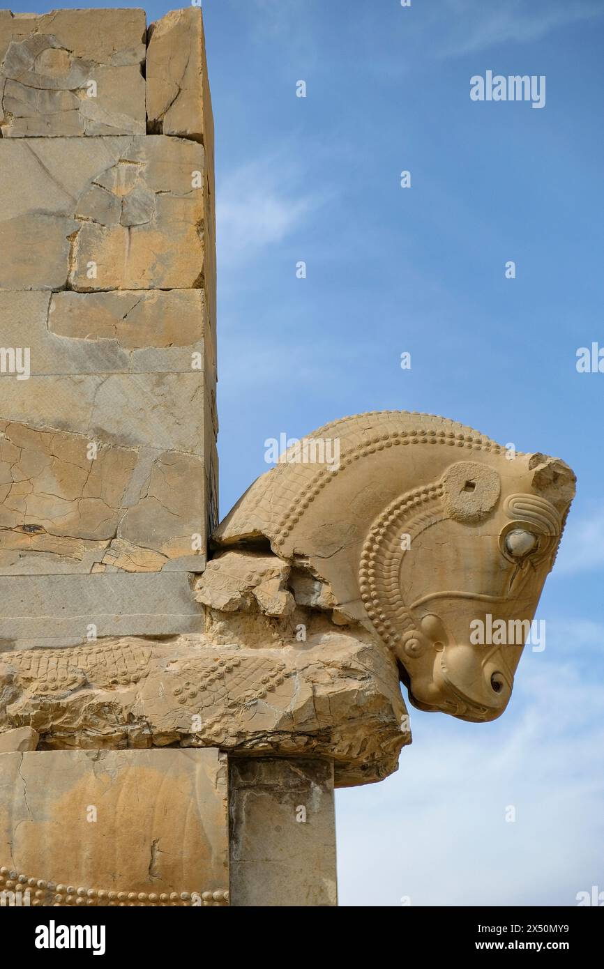 Marvdsaht, Iran - March 18, 2024: Statue of a horse at the ruins of ...